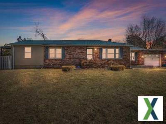 3 bd, 3 ba, 1557 sqft Home for sale Farmington, Missouri