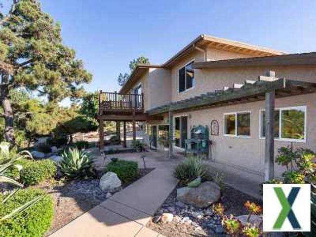 3 bd, 3 ba, 1557 sqft House for rent Rancho San Diego, California
