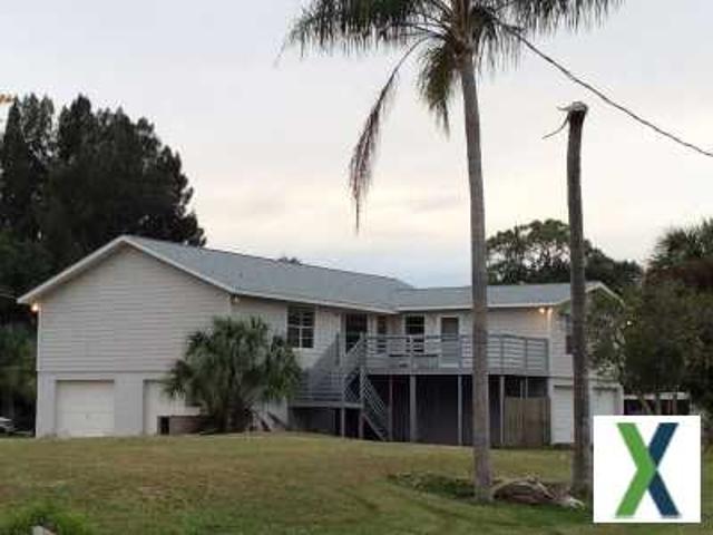 3 bd, 3 ba, 1700 sqft Home for rent Ruskin, Florida