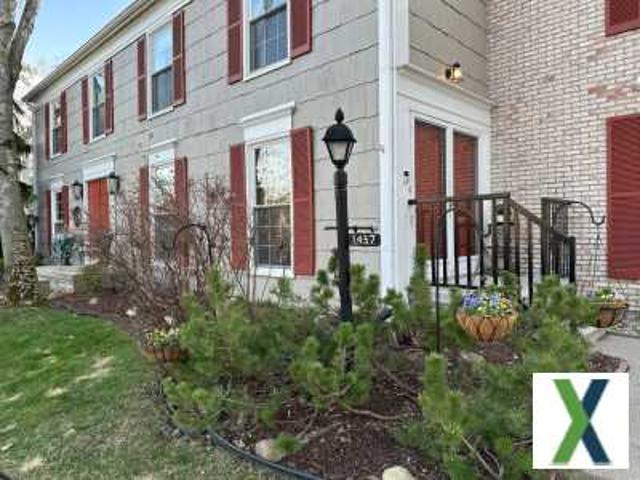 4 bd, 3 ba, 2204 sqft Home for sale Brookline, Massachusetts