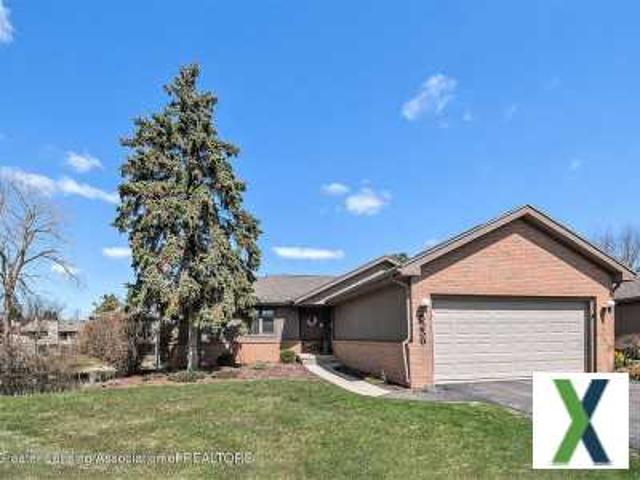 3 bd, 3 ba, 2430 sqft Condo for sale Okemos, Michigan
