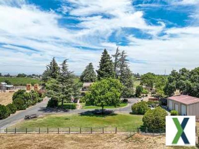 3 bd, 3 ba, 2654 sqft Home for sale Oakdale, California