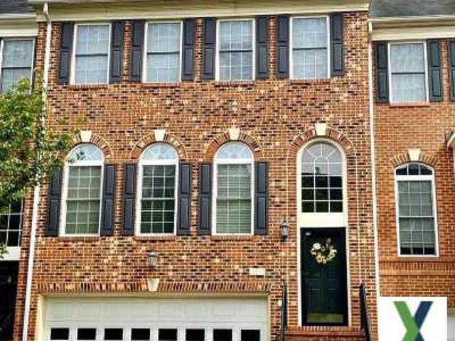3 bd, 4 ba, 1800 sqft Townhome for rent Cherry Hill, Virginia