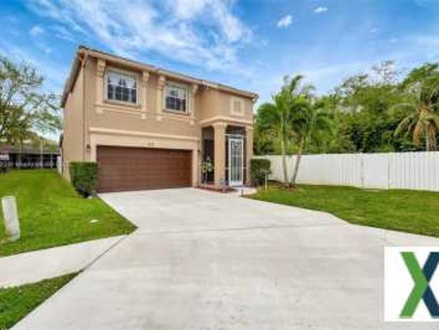 2 bd, 5 ba Home for sale Bensenville, Illinois