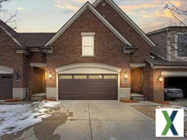 3 bd, 5 ba, 2167 sqft Condo for sale Clinton, Michigan