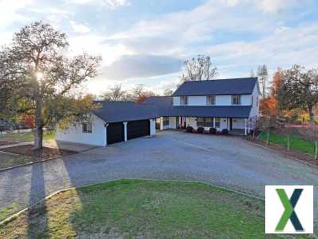 3 bd, 5 ba, 3023 sqft House for sale Redding, California