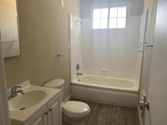 3 Bds cozy home in Bakersfield CA #701 Mc Clean Ave
