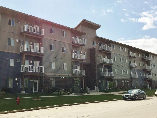 3 bed/2 bath Walking distance to NDSU!