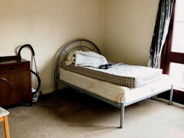 3 Bed / 1 Bath