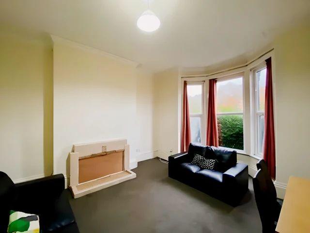3 Bed 1 Bath