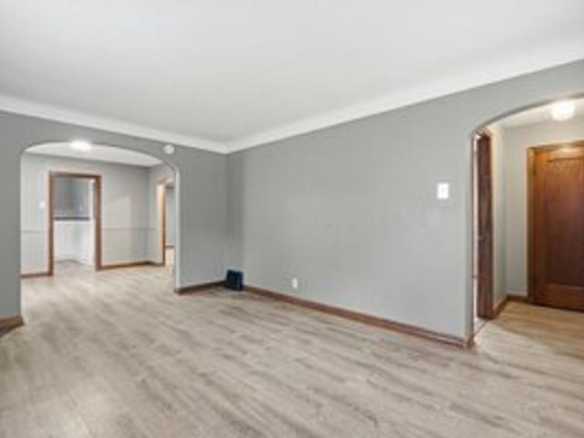 3 Bed / 1 Bath | Ferguson, MO | $1,220/mo