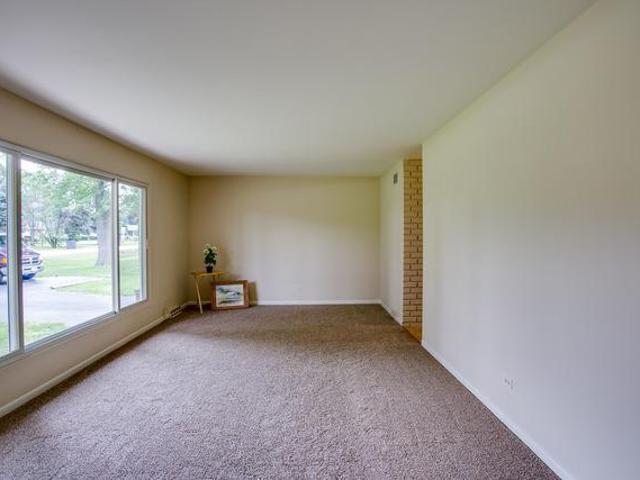 3 Bed 1 Bath House 1240 INDIAN HILL DR for sale in Bensenville, Illinois
