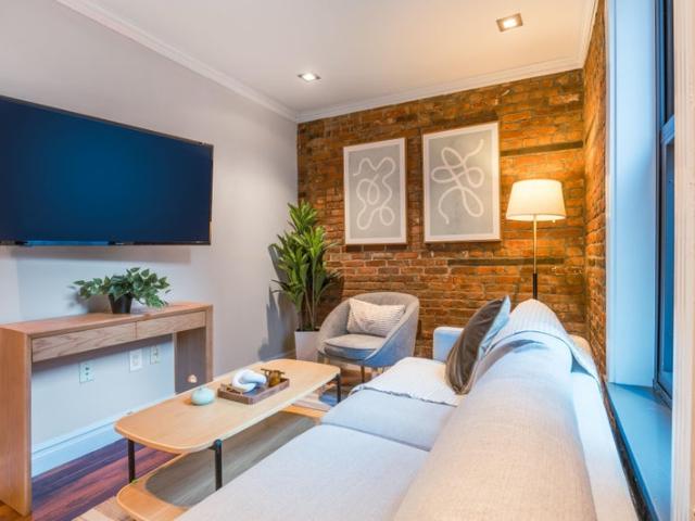3 bed 1 bath LES Apt!