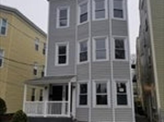 3 Bed 1 Bath Pet Friendly Unit Cambridge