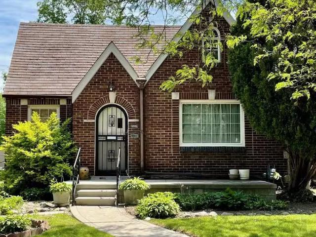 3 Bed 1.5 Bath Remodeled Home 8580 Pinehurst St #NA