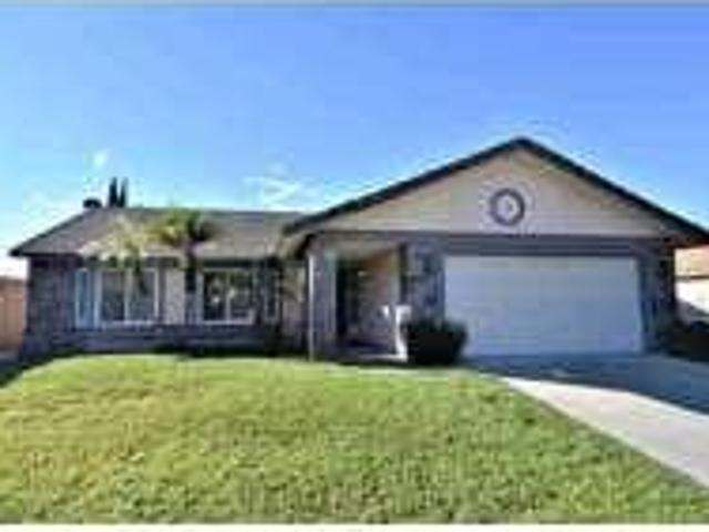 3 bed 2 bath 1,458sqft For rent