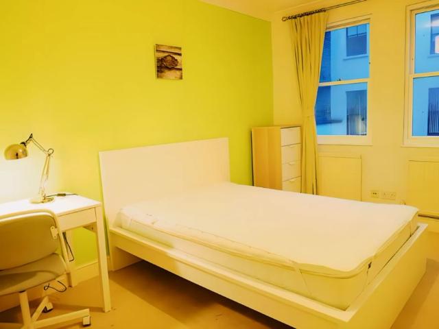3 Bed / 2 Bath