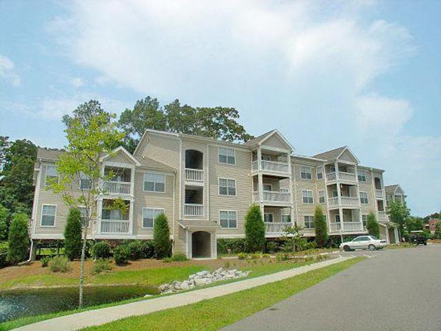 3 bed 2 bath, $919.00 in West Ashley inside Mark Clark
