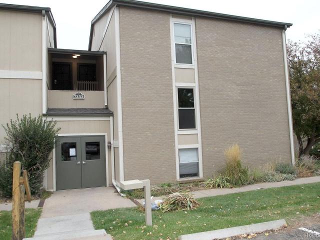 3 bed 2 bath Condo in Centennial!