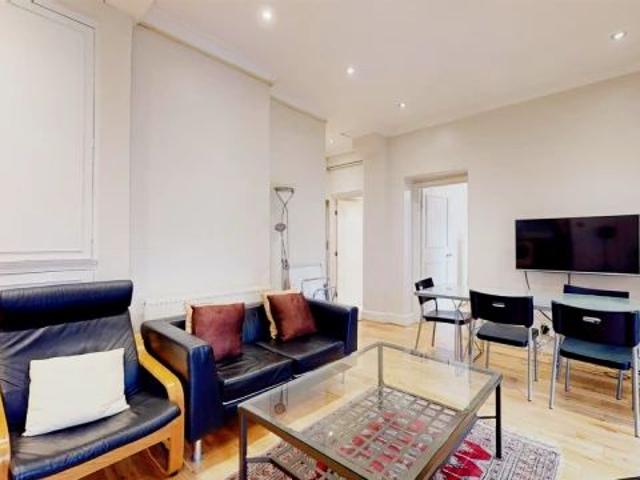 3 Bed 2 Bath, Flat 10, 194 Cromwell Road