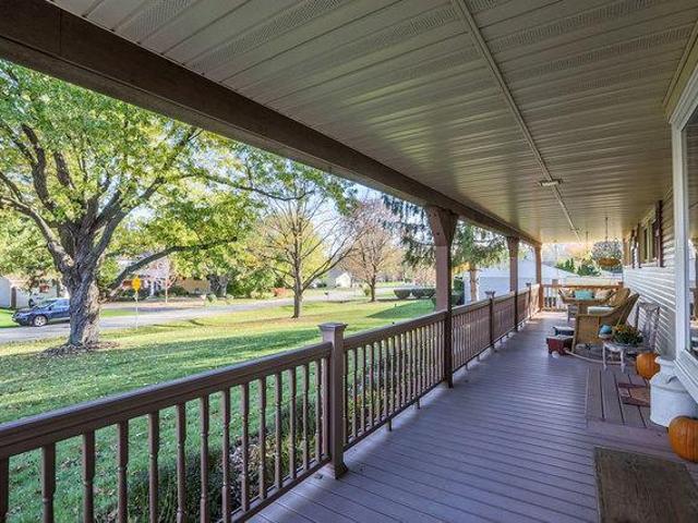 3 Bed 2 Bath House 0N488 PAPWORTH ST for sale in Wheaton, Illinois