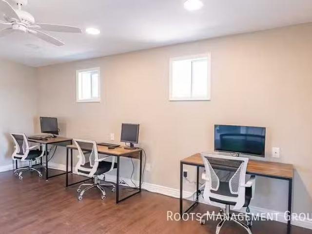 3 Bed 2 Bath Home Available for Lease at Birchwood MHP ! 12.