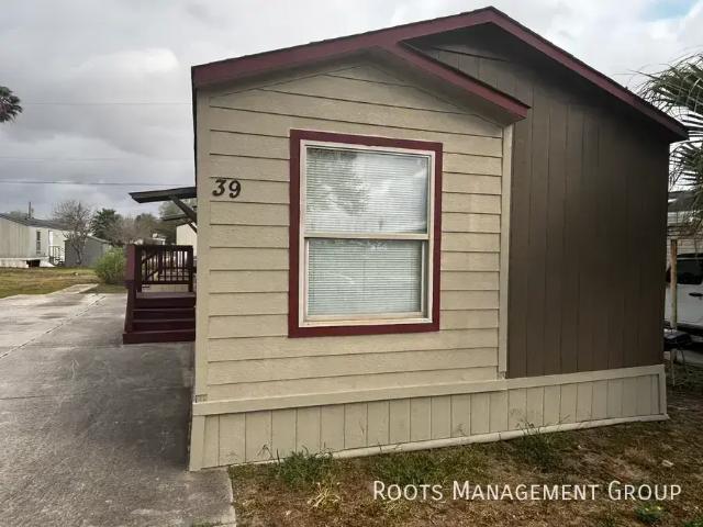 3 Bed 2 Bath Home Available for Lease at Carefree Valley Apply Now!
