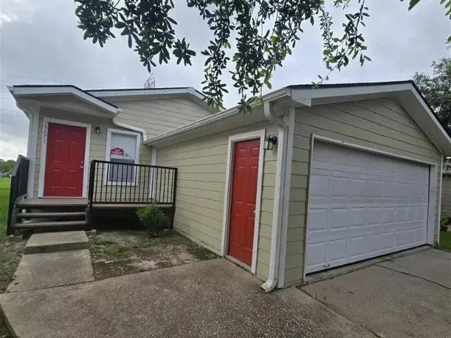 3 Bed 2 Bath Home Available for Lease at Clarke Springs Apply Now!