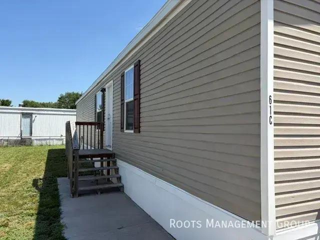 3 Bed 2 Bath Home Available for Lease at Cottonwood Terrace NE Apply Now!