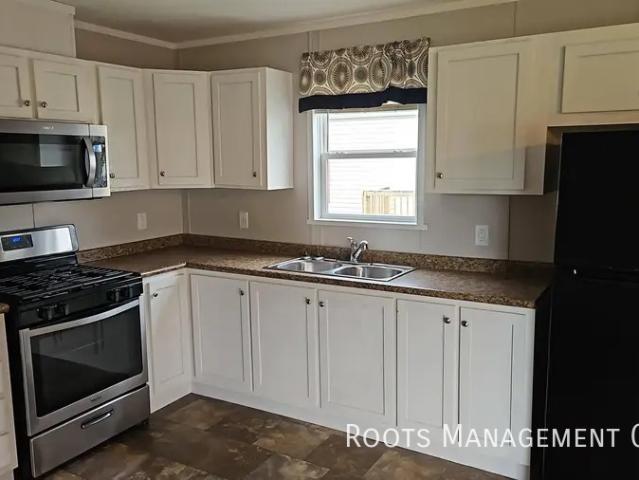 3 Bed 2 Bath Home Available for Lease at Fort Wayne MHC Apply Now!
