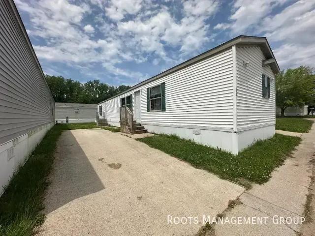 3 Bed 2 Bath Home Available for Lease at Ravines Apply Now!