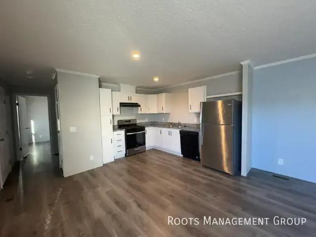 3 Bed 2 Bath Home Available for Lease at Sunset Valley Apply Now!