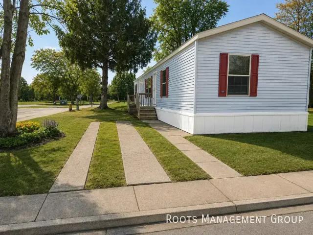 3 Bed 2 Bath Home Available for Lease at Saginaw Villas Apply Now!