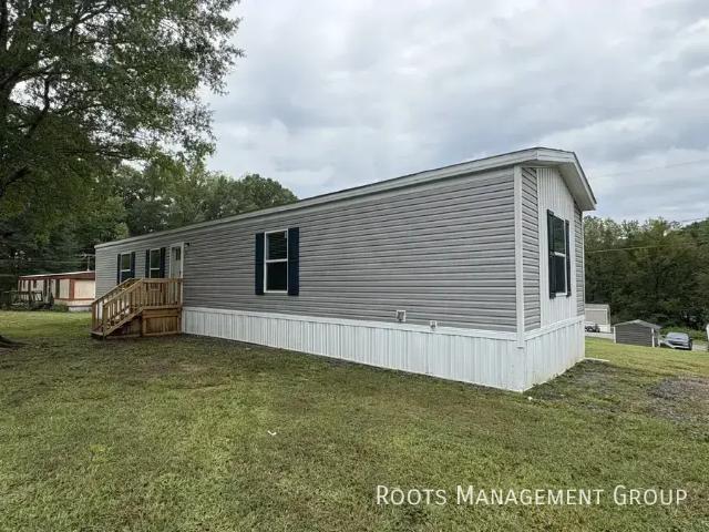 3 Bed 2 Bath Home Available for Lease at Willow Oaks MHP Apply Now!