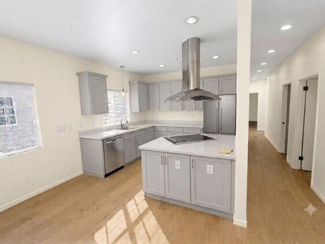 3 Bed 2 Bath Hidden Menlo Park Gem!