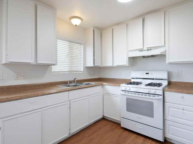 3 bed 2 bath in the heart of San Diego 3 Bedroom Apartment for Rent at 3845 50th St, San Diego, CA 92105 Chollas Creek