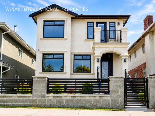 3 Bed + 2 Bath Modern Basement Suite | Partially Furnished