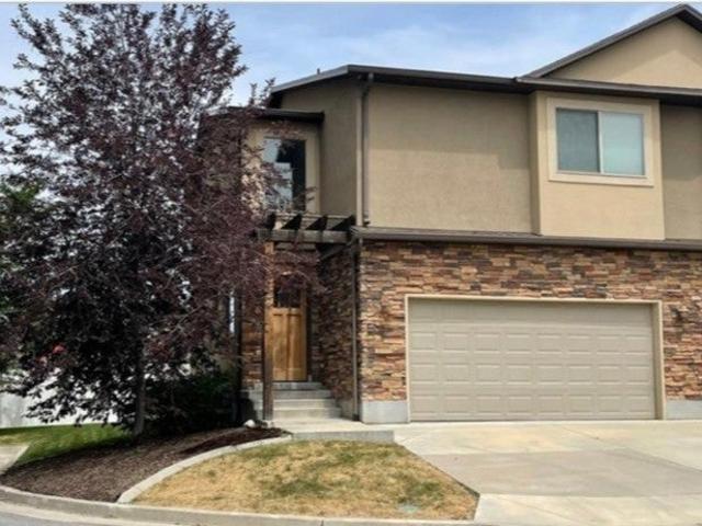 3 Bed 2 Bath Townhome for Rent