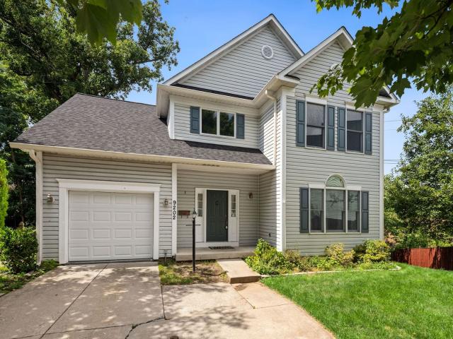 3 Bed 2 Full Bath 2 Half Bath Silver Spring Colonial Military clause supported