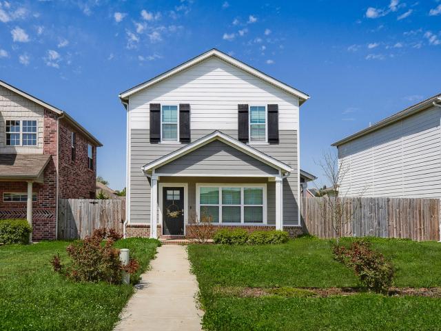 3 Bed 2 1/2 Bath House For Lease Lowell, AR