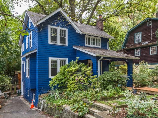 3 Bed 2.5 Bath Takoma Park Craftsman Spacious Rear Deck
