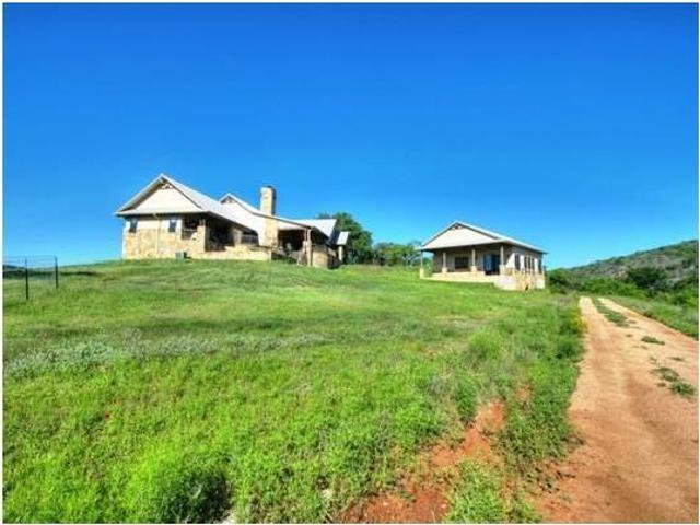 3 Bed 3 Bath House 108 TRIPLE CRK for sale in Llano, Texas