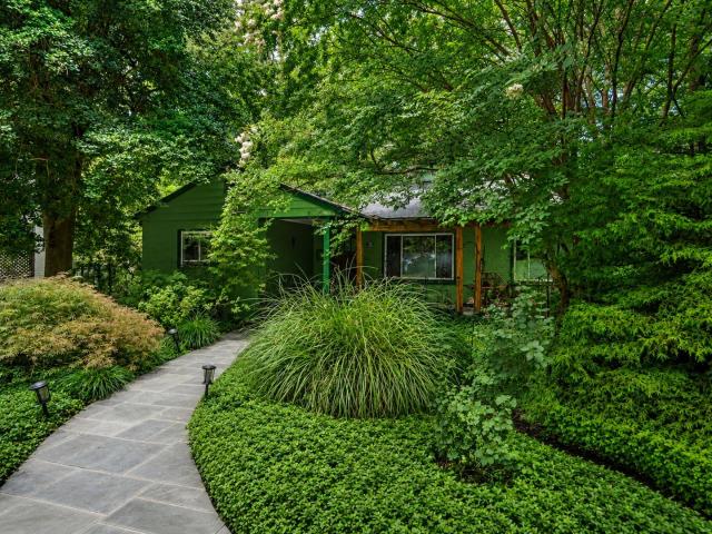 3 Bed 3 Bath Silver Spring Rambler on Quiet Cul de Sac Near Sligo Creek Park