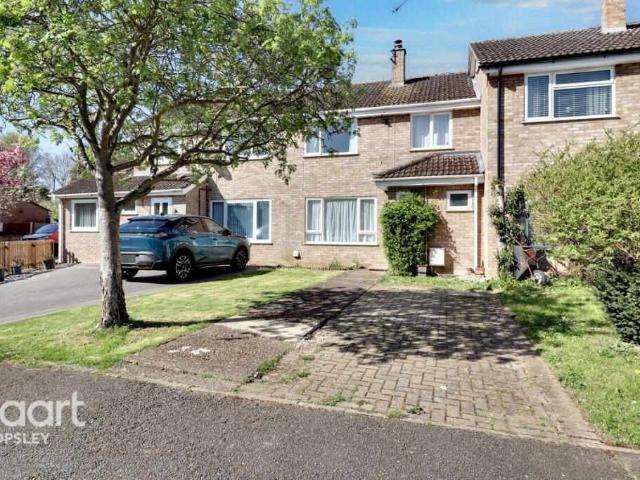 3 Bed, Terraced, The Grove, Bedford, MK45 [INVESTMENT PROPERTY]