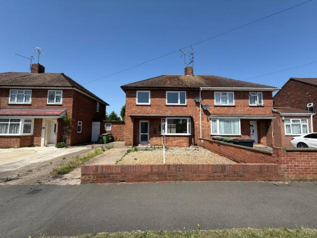 3 bed Terraced To Let