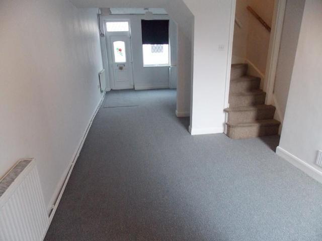 3 bed terraced to rent Albany Street, DE7