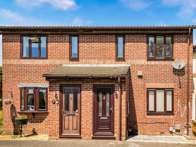 3 Bed Terraced House To Let