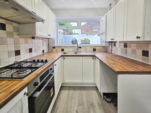 3 bed terraced house to rent Bracewood Gardens, London CR0