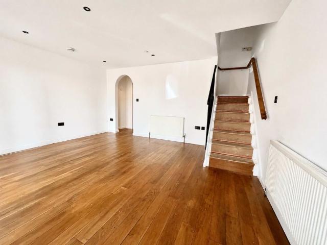 3 bed terraced house to rent in Beach Road, Priory Cottages Beach Road, TQ4