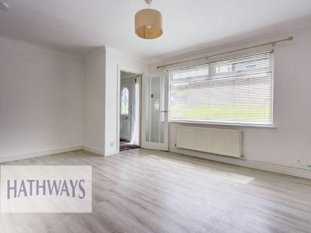 3 bed terraced house to rent in Caroline Road, Pontypool, NP4